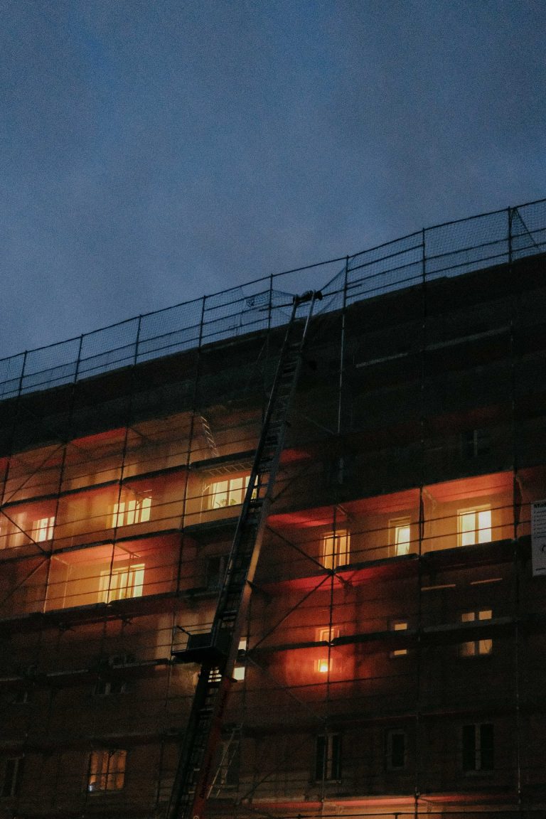 Exploring Working at Heights - 3-Point Contact Ladders